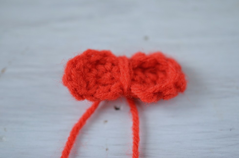 Hello Kitty Crochet bow tutorial – amiguruMEI